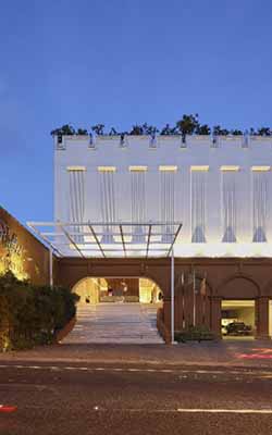 Raffles Banquet Hall – edifice